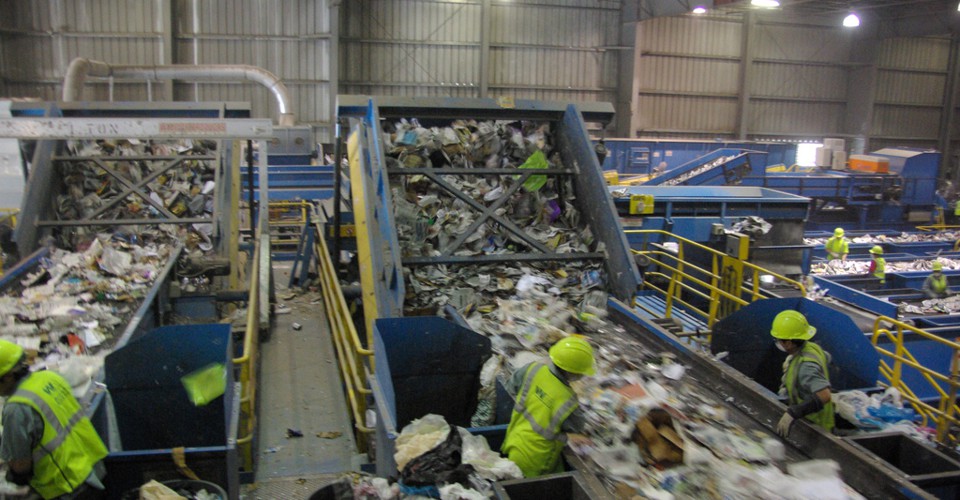Single-Stream Recycling Is Easier for Consumers, but Is It Better ...