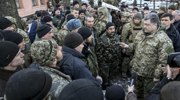 Ukraine Retreats From Debaltseve After Pro-Russian Spearatists Capture ...