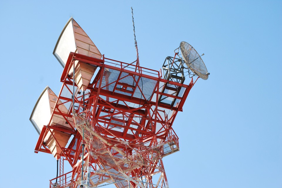 The Secrets of an Abandoned AT&T Tower in Kansas - The Atlantic