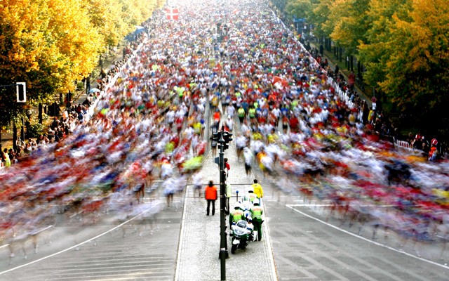 The Story Behind AOL's Iconic Yellow Running Man - The Atlantic