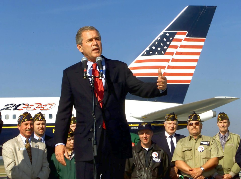 Presidential Candidates Standing in Front of Airplanes - The Atlantic