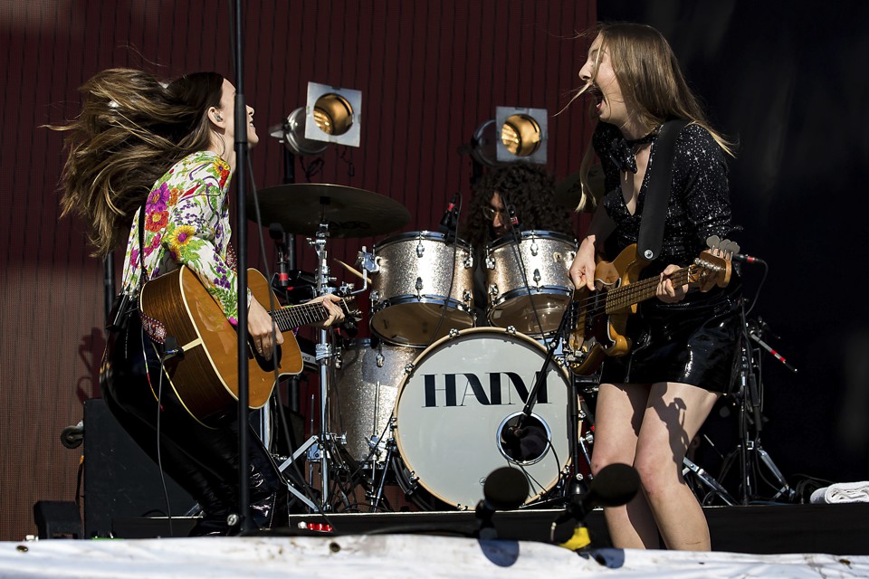 Review: Haim's 'Something to Tell You' Is a Familiar Novelty - The Atlantic