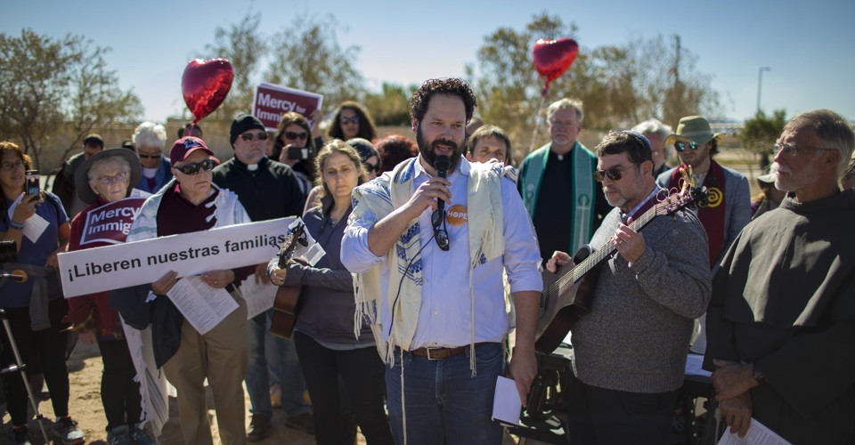 Jews And Christians Go To The Border At Thanksgiving - The Atlantic