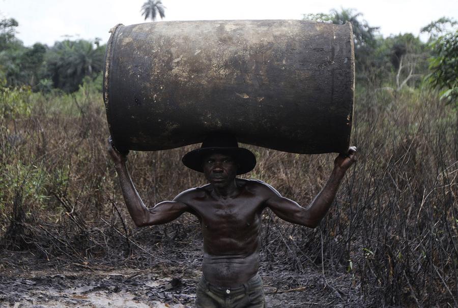 Nigeria's Illegal Oil Refineries - The Atlantic