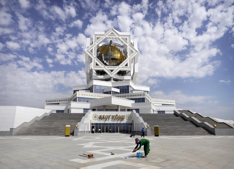 The City of White Marble: Ashgabat, Turkmenistan - The Atlantic