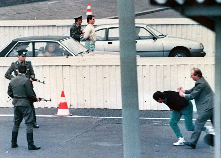 The Berlin Wall, 25 Years After the Fall - The Atlantic