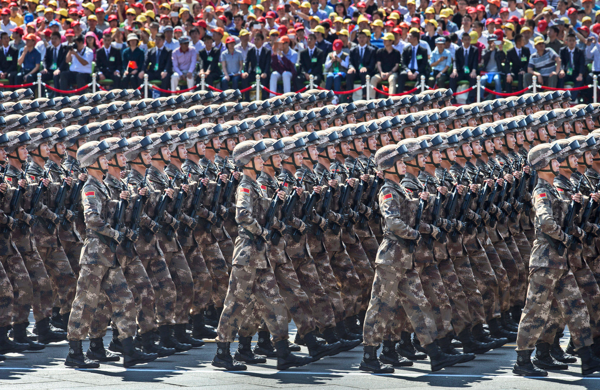 PLA Marching in Formation [2000×1302] : MilitaryPorn
