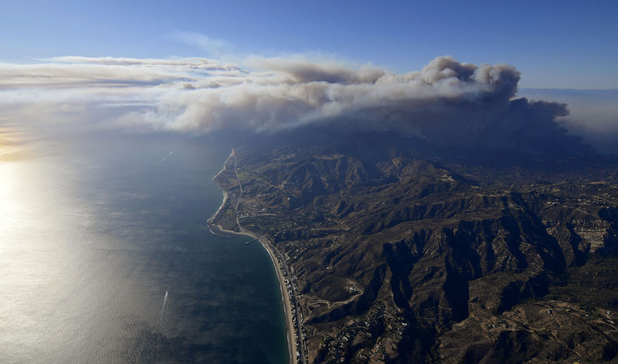Photos: The Woolsey Fire Leaves Devastation in Malibu, California - The ...