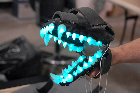 Enter a Monster: How a Hollywood Effects Studio Builds Movie Creatures ...