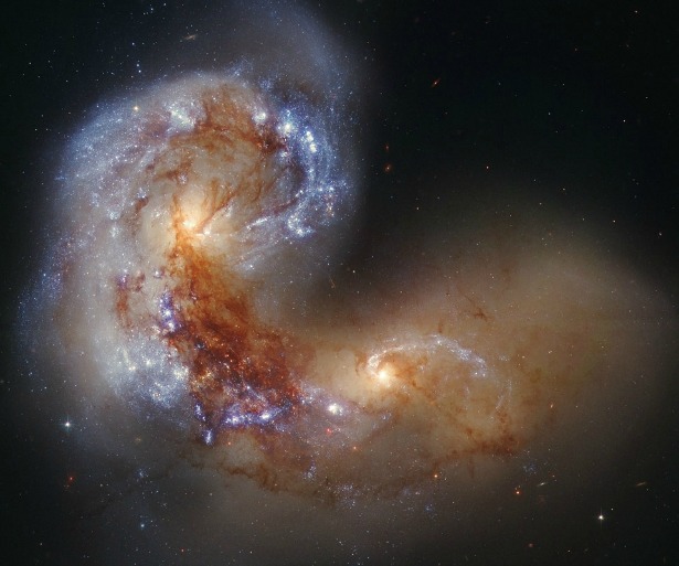 Picture of the Day: A Galactic Collision, in Gorgeous Technicolor - The ...