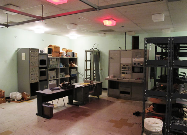 Earth Station: The Afterlife of Technology at the End of the World ...