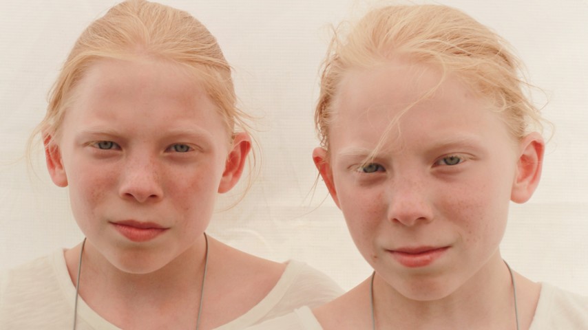 Alex Markman's 'Twins Days': A Festival of Twins in Twinsburg, Ohio ...