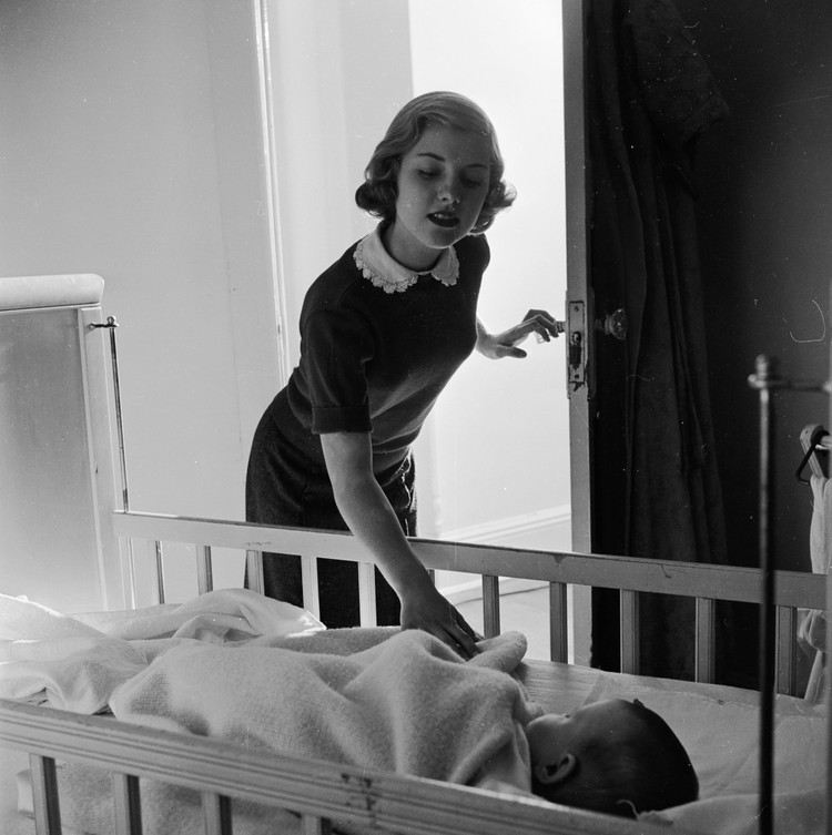 Night Nannies Are Great for Families Who Can Afford One - The Atlantic