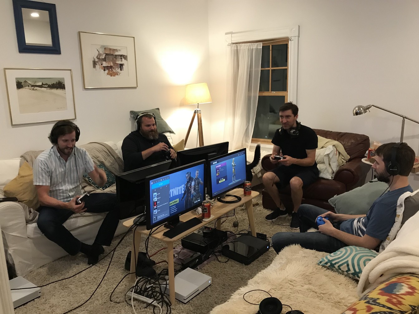 How Video-Game Voice Chat Builds Friendship - The Atlantic