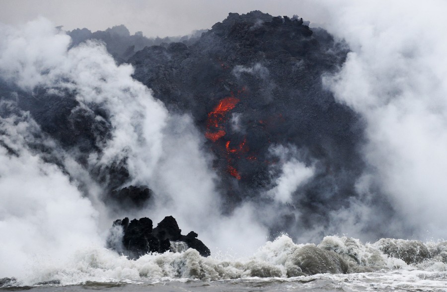Photo Updates From Kilauea: The Lava Meets the Sea - The Atlantic