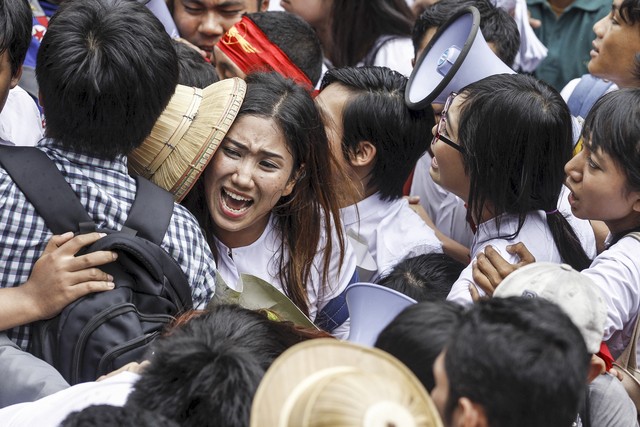 From Chile to Myanmar, Photos Capture Protests Staged by Student ...