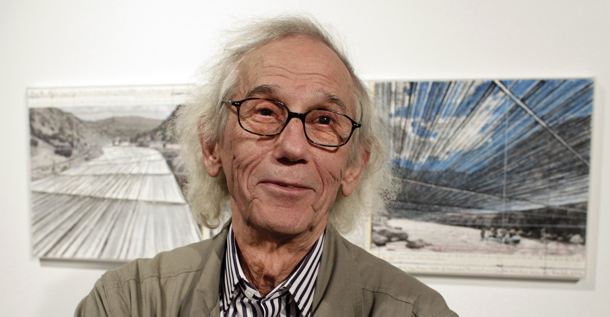 Christo Protests Trump by Cancelling His Epic 'Over the River' Project ...