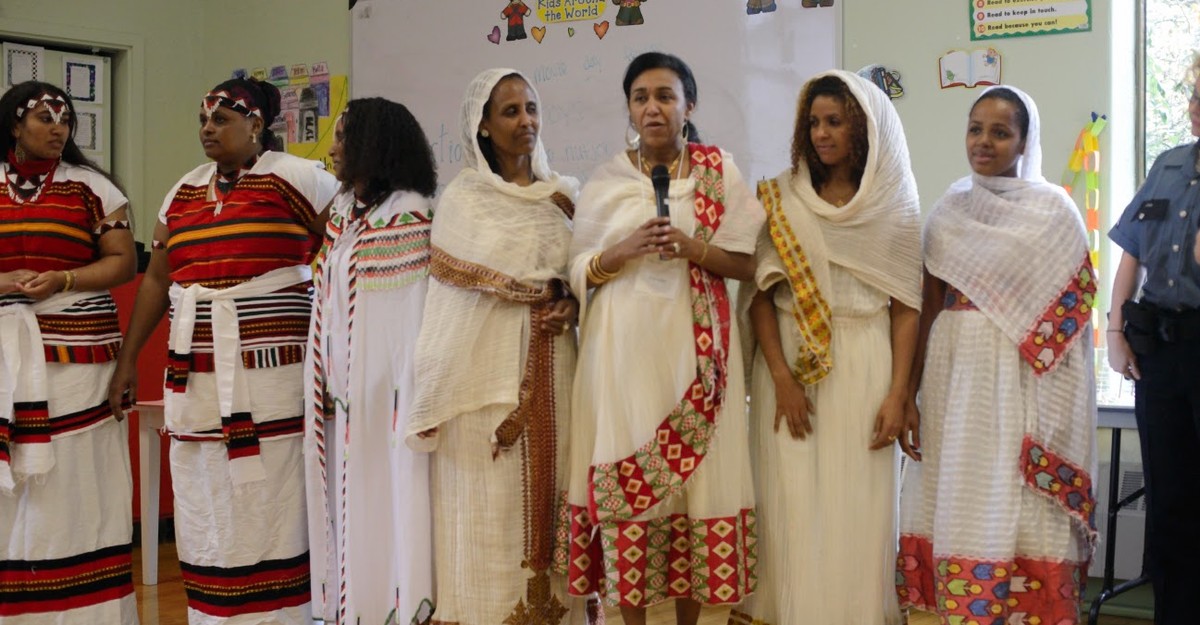 How Some Refugees in Seattle Learned to Trust the Police - The Atlantic