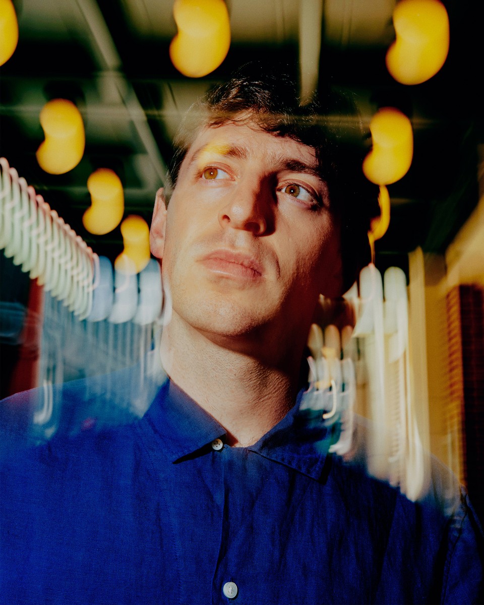 The Elegant, Utterly Original Comedy of Alex Edelman - The Atlantic