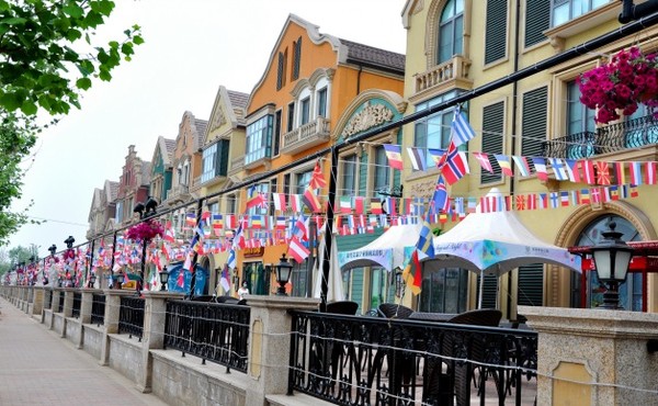 All Stories by Robert Foyle Hunwick - The Atlantic