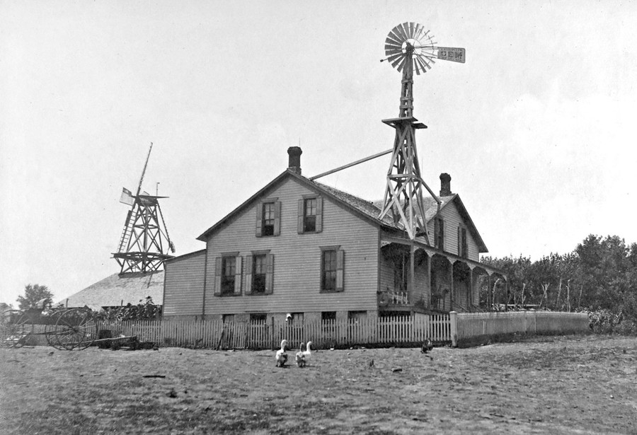 Photos From 1898: The Homemade Windmills of Nebraska - The Atlantic