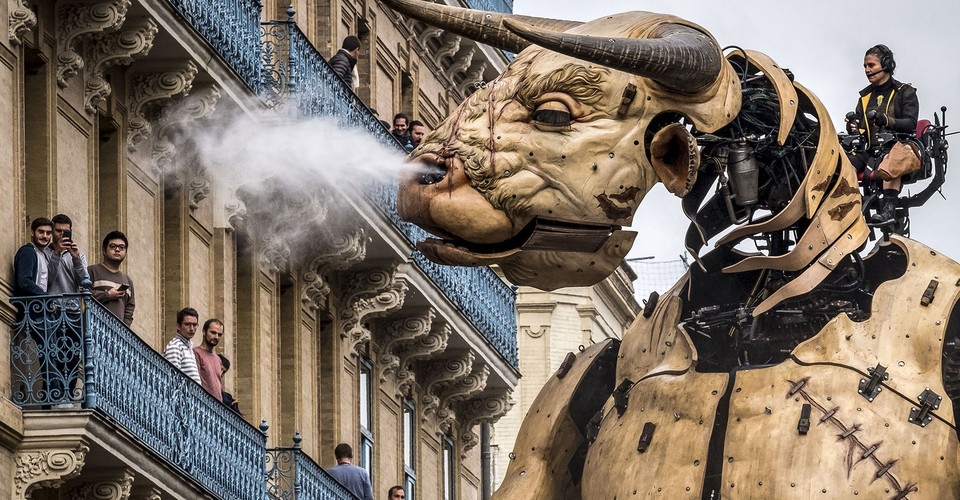 Toulouse Becomes a Labyrinth for La Machine’s Giant Spider and Minotaur ...