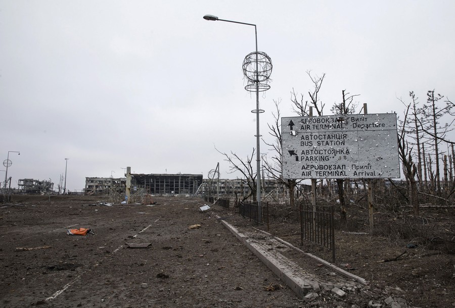 A Year of War Completely Destroyed the Donetsk Airport - The Atlantic