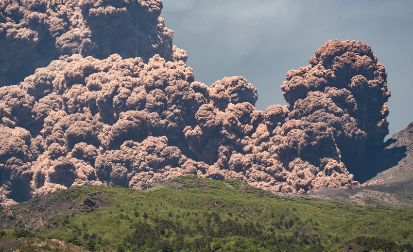 A Spectacular Eruption of Mount Etna - The Atlantic