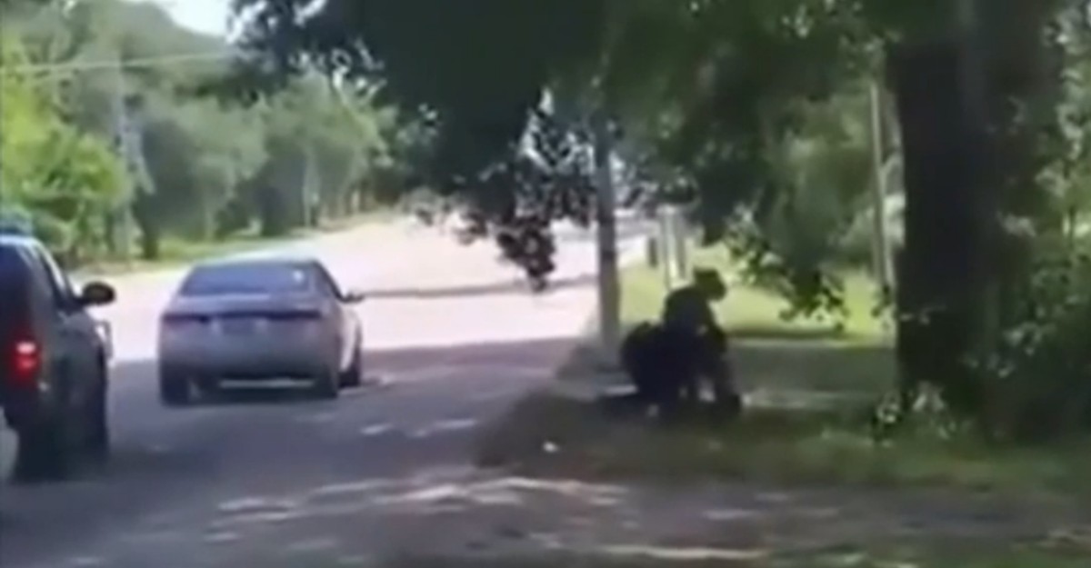 Sandra Bland Dashcam Video Shows Arrest by Texas State Trooper - The ...