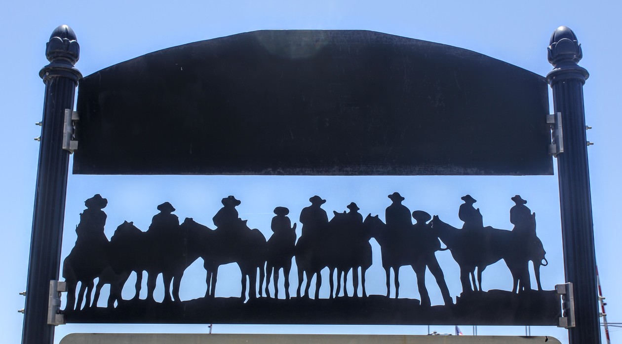 Dodge City's Ernestor De La Rosa and the Immigrant Experience in Kansas ...