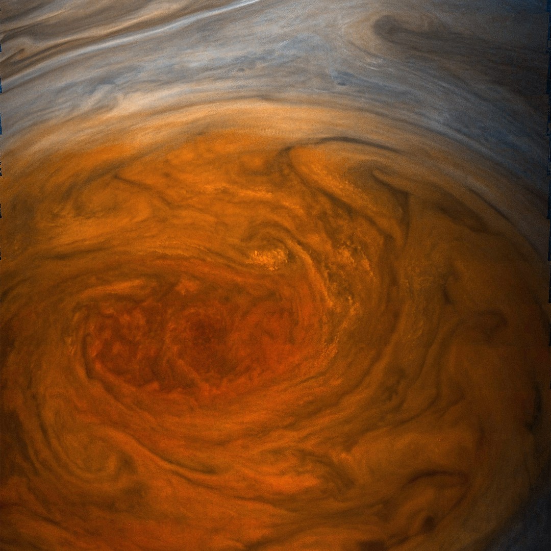 what time does big red close