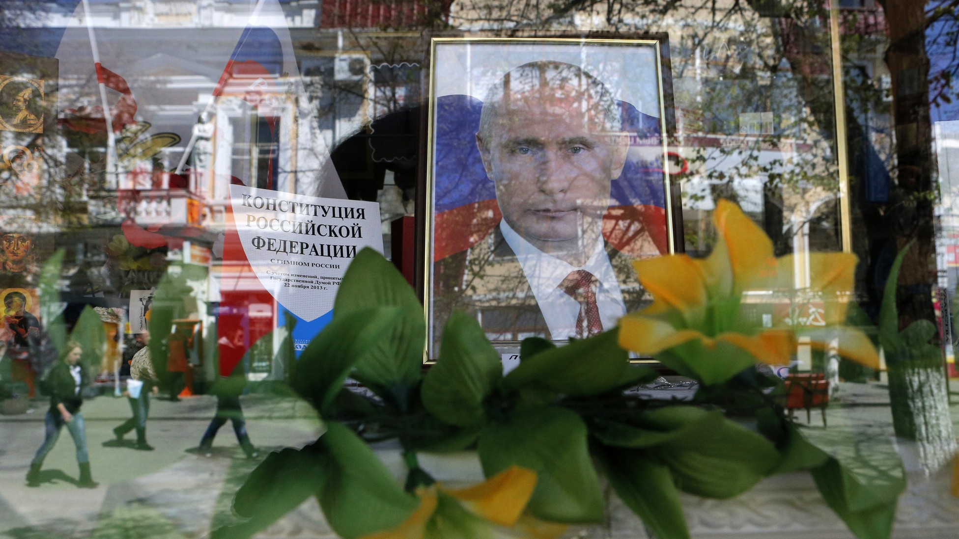 Putin's Double Game in Ukraine - The Atlantic