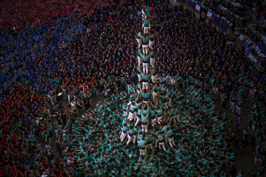 Photos: Building Human Towers in Spain - The Atlantic