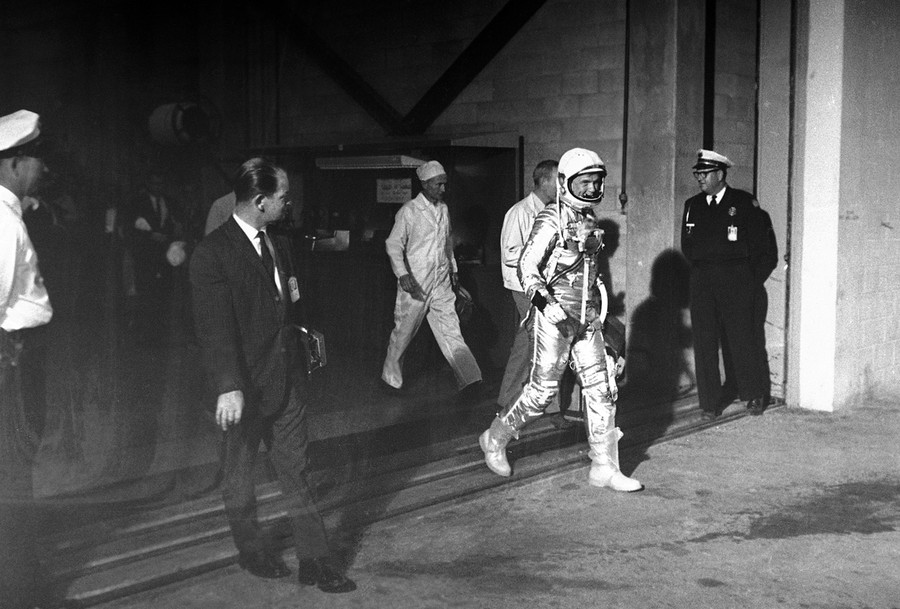 The Historic Flight of Mercury 6 - The Atlantic