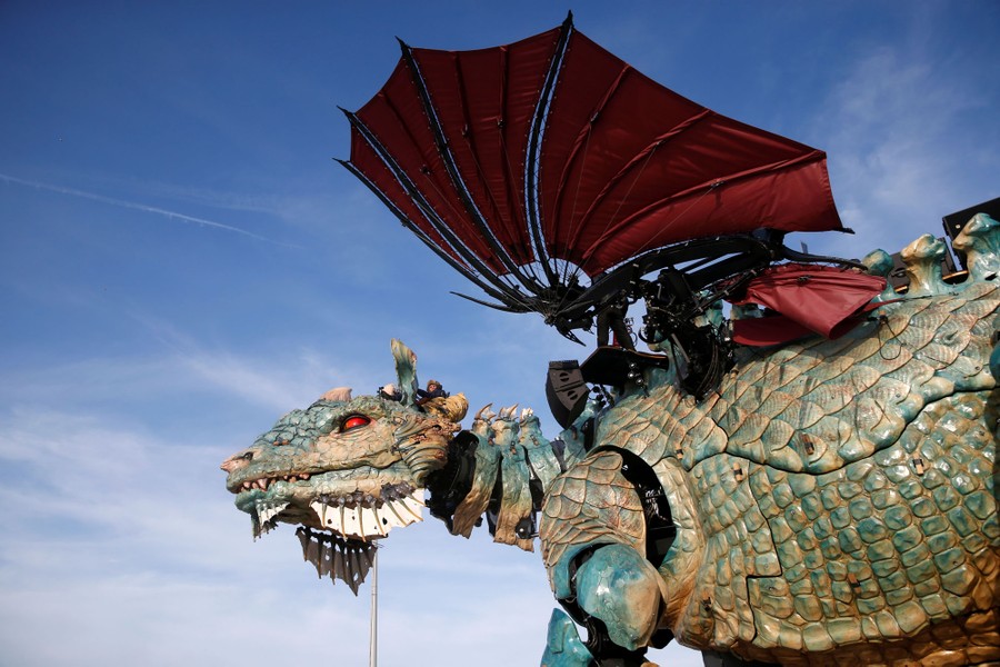 Photos: A Dragon Approaches Calais - The Atlantic