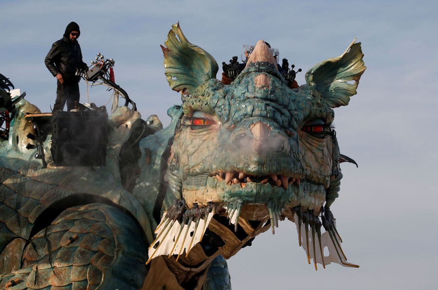 Photos: A Dragon Approaches Calais - The Atlantic