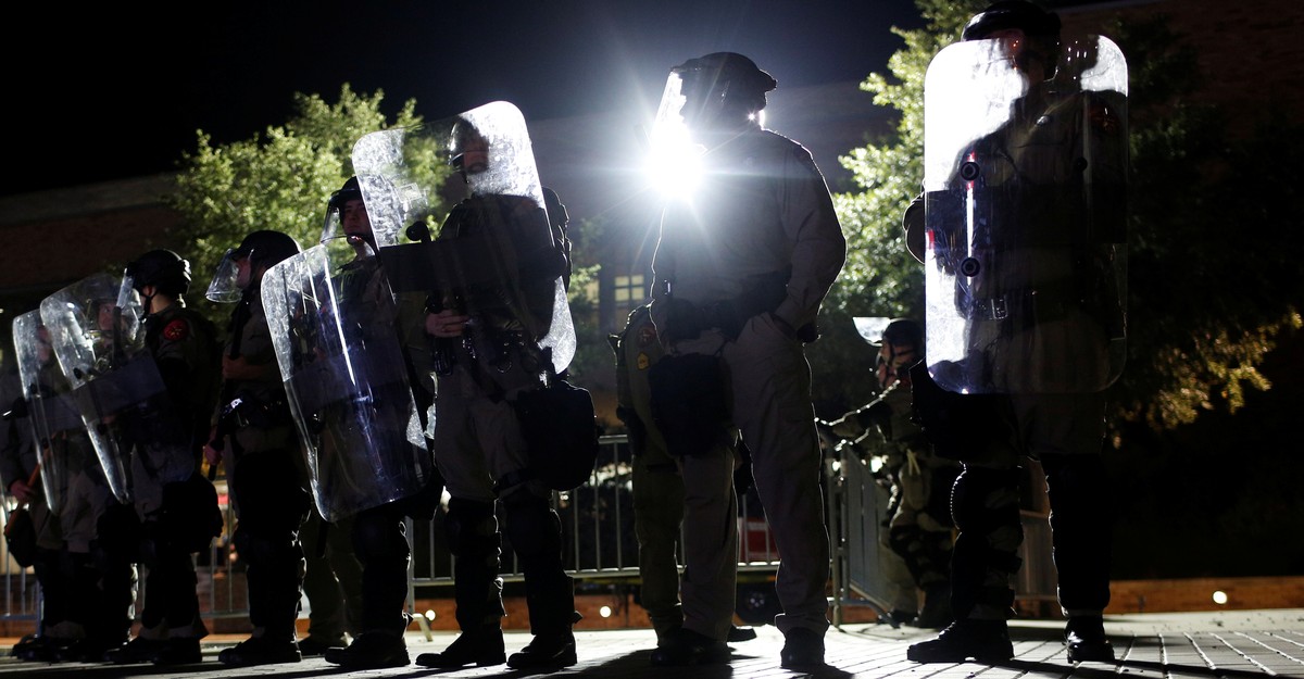 U.S. Law Enforcement Fatalities Increased in 2016 - The Atlantic