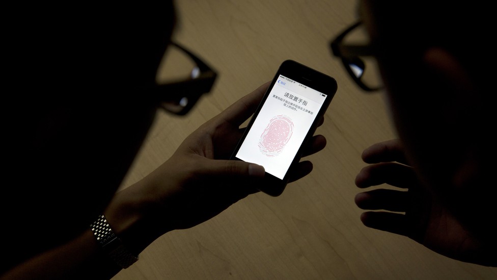 Fake Fingerprints From an Inkjet Printer Can Fool Your Smartphone - The ...