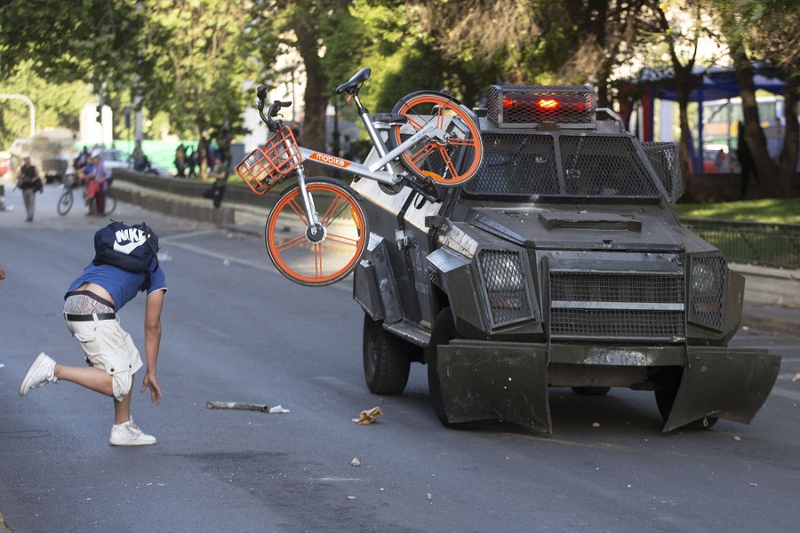 Photos: Protests Erupt Across Chile - The Atlantic