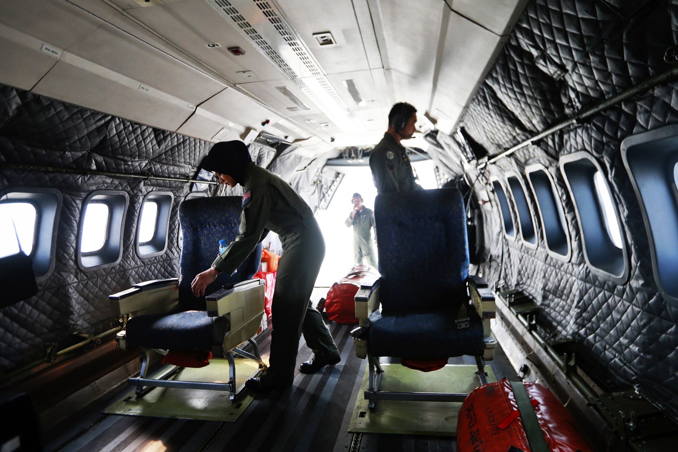 Malaysia Denies Report That MH370 Flew for Hours After Disappearing ...