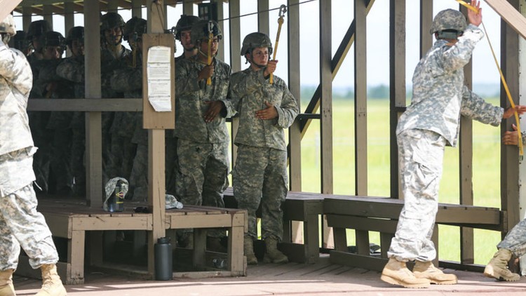 A First: Two Female Soldiers to Graduate From Army Ranger School - The ...