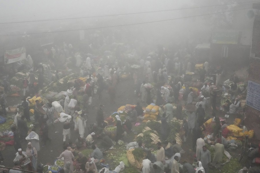 Photos: What Record-Breaking Pollution Looks Like From India And ...