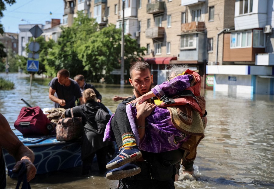 Photos: Flood Damage After the Destruction of Ukraine’s Kakhovka Dam ...
