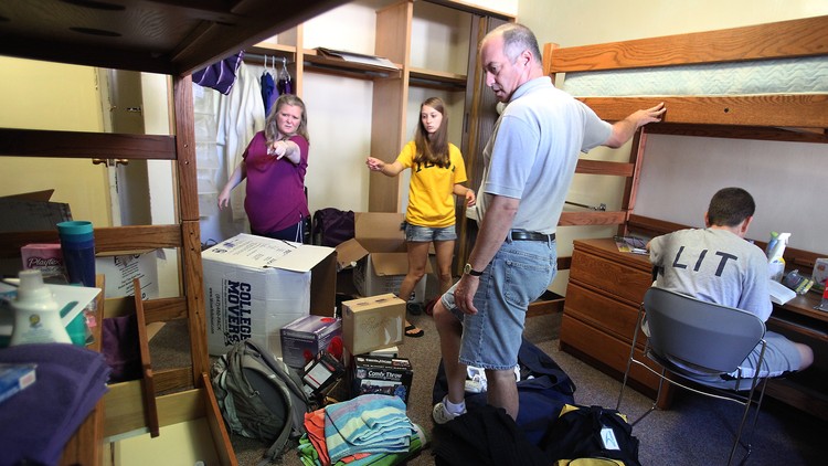 How College Changes the Parent-Child Relationship - The Atlantic