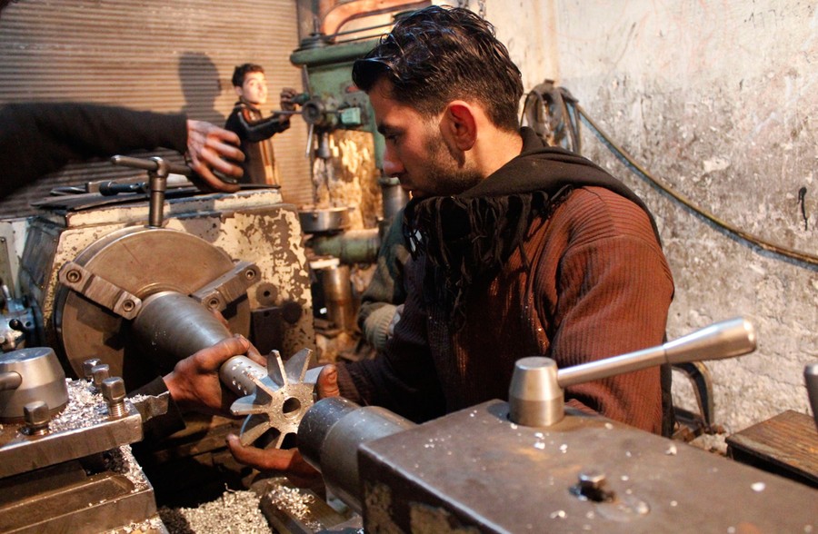 DIY Weapons of the Syrian Rebels - The Atlantic