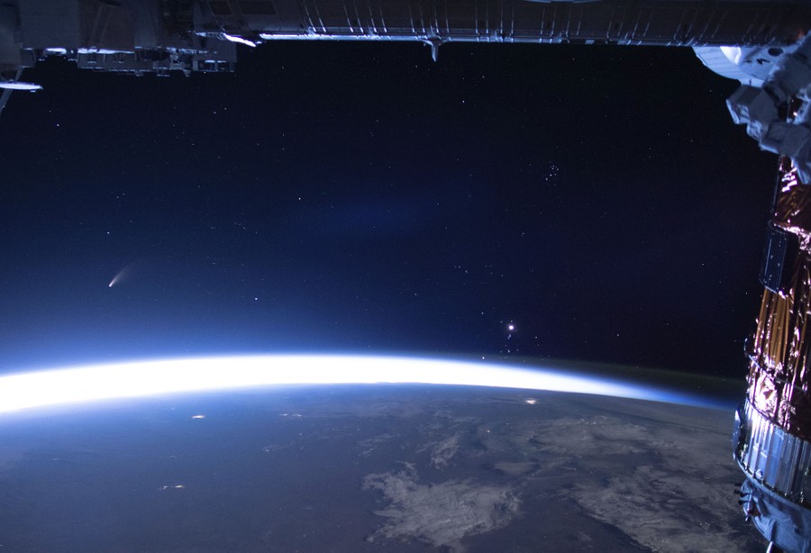 Spectacular Views of Comet Neowise - The Atlantic