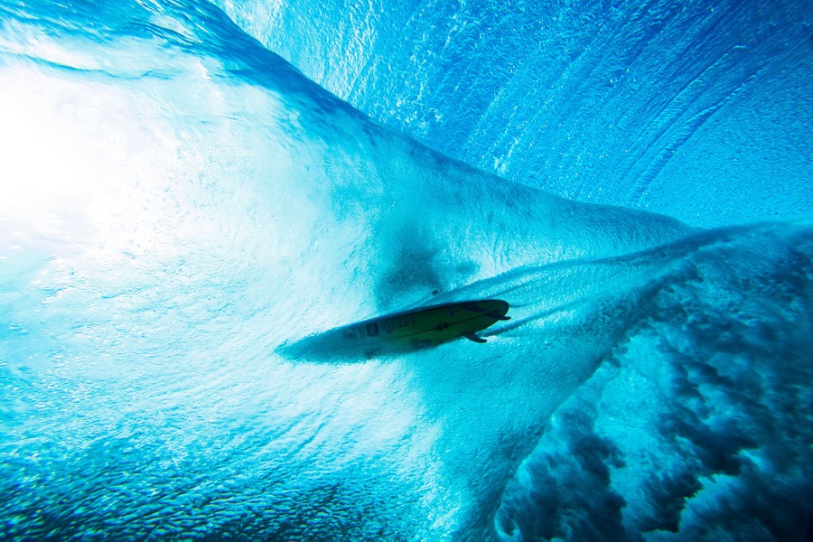 Surfing Teahupo‘o, Photos From Above and Below - The Atlantic