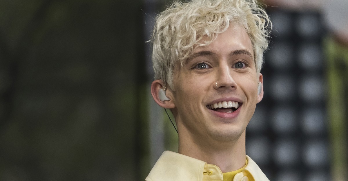Troye Sivan 'Bloom' Album Review: Almost Too Gentle - The Atlantic