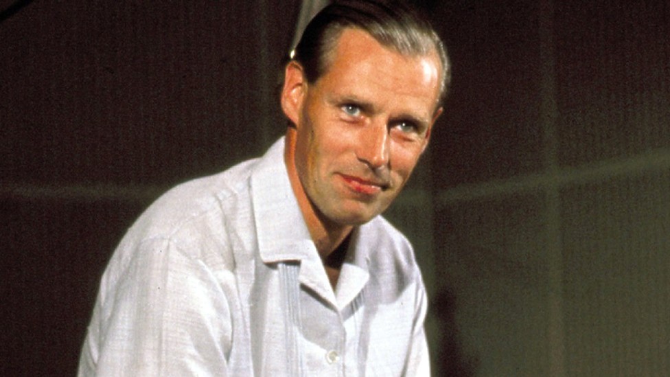 George Martin, Dead at 90: The Producer Helped the Beatles Bridge Rock ...