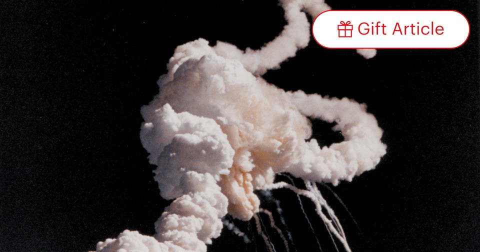 space shuttle challenger explodes year